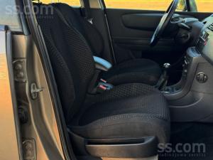 Pelēks Citroen C4 2009 Rīga, ar dzinēja tilpumu 1.60 L un nobraukumu 231 tūkst. km par 1350 €, foto 9 vietnē AUTOMOTO.COM.LV