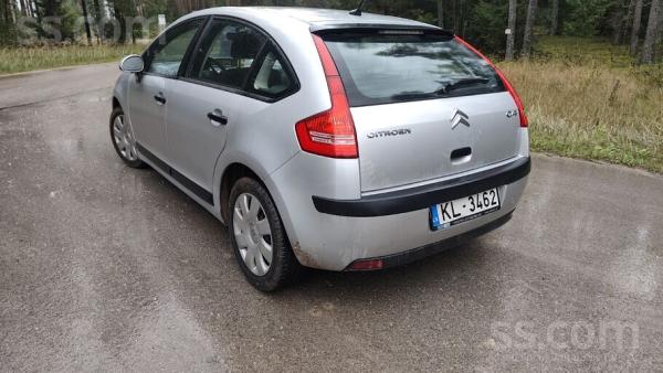 Pelēks Citroen C4 2009 Daugavpils, ar dzinēja tilpumu 1.60 L un nobraukumu 311 tūkst. km par 1100 €, foto 5 vietnē AUTOMOTO.COM.LV