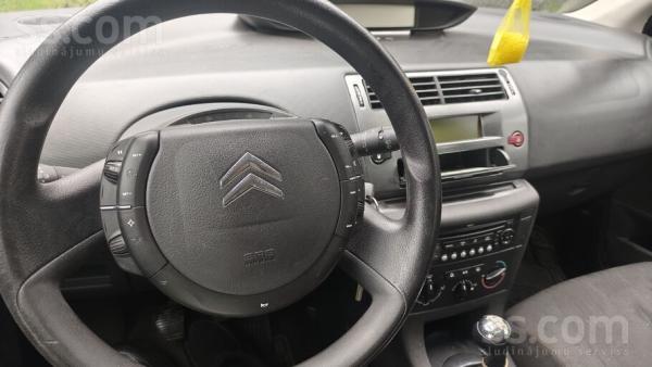 Pelēks Citroen C4 2009 Daugavpils, ar dzinēja tilpumu 1.60 L un nobraukumu 311 tūkst. km par 1100 €, foto 7 vietnē AUTOMOTO.COM.LV