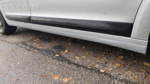 Pelēks Citroen C4 2009 Daugavpils, ar dzinēja tilpumu 1.60 L un nobraukumu 311 tūkst. km par 1100 €, foto 11 vietnē AUTOMOTO.COM.LV