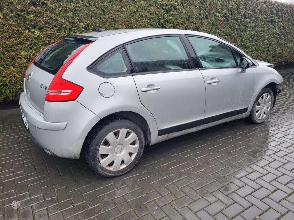Grey Citroen C4 2010 in Kaunas, with an engine capacity of 1.56 L and mileage of 248 thousand km for 450 €, photo 6 on AUTOMOTO.COM.LV