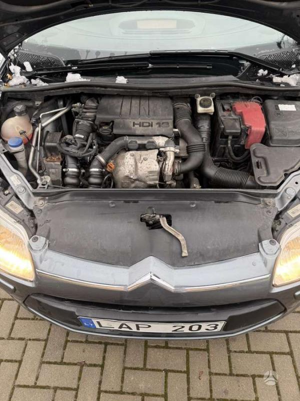 Pelēks Citroen C4 2010 Kauņa, ar dzinēja tilpumu 1.56 L un nobraukumu 253 tūkst. km par 1700 €, foto 6 vietnē AUTOMOTO.COM.LV