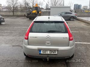 Pelēks Citroen C4 2010 Tallina, ar dzinēja tilpumu 1.60 L un nobraukumu 274 tūkst. km par 700 €, foto 3 vietnē AUTOMOTO.COM.LV