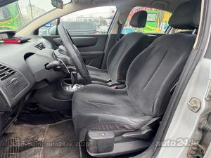Pelēks Citroen C4 2010 Tallina, ar dzinēja tilpumu 1.60 L un nobraukumu 274 tūkst. km par 700 €, foto 6 vietnē AUTOMOTO.COM.LV