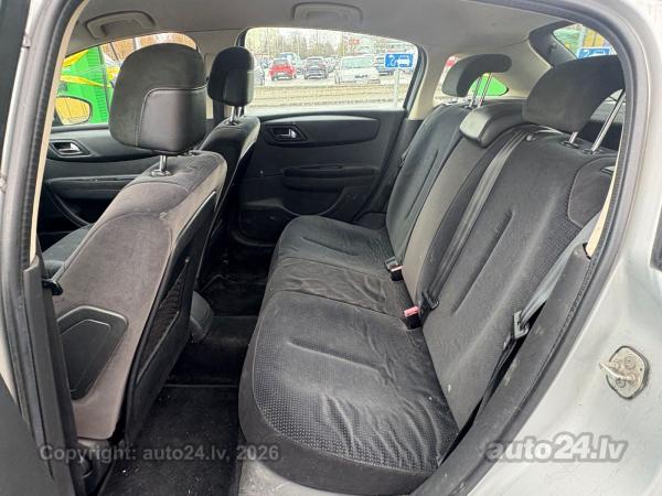 Pelēks Citroen C4 2010 Tallina, ar dzinēja tilpumu 1.60 L un nobraukumu 274 tūkst. km par 700 €, foto 6 vietnē AUTOMOTO.COM.LV