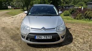 Pelēks Citroen C4 2010 Limbaži, ar dzinēja tilpumu 1.40 L un nobraukumu 205 tūkst. km par 2990 €, foto 3 vietnē AUTOMOTO.COM.LV