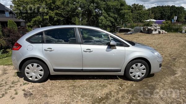 Pelēks Citroen C4 2010 Limbaži, ar dzinēja tilpumu 1.40 L un nobraukumu 205 tūkst. km par 2750 €, foto 8 vietnē AUTOMOTO.COM.LV