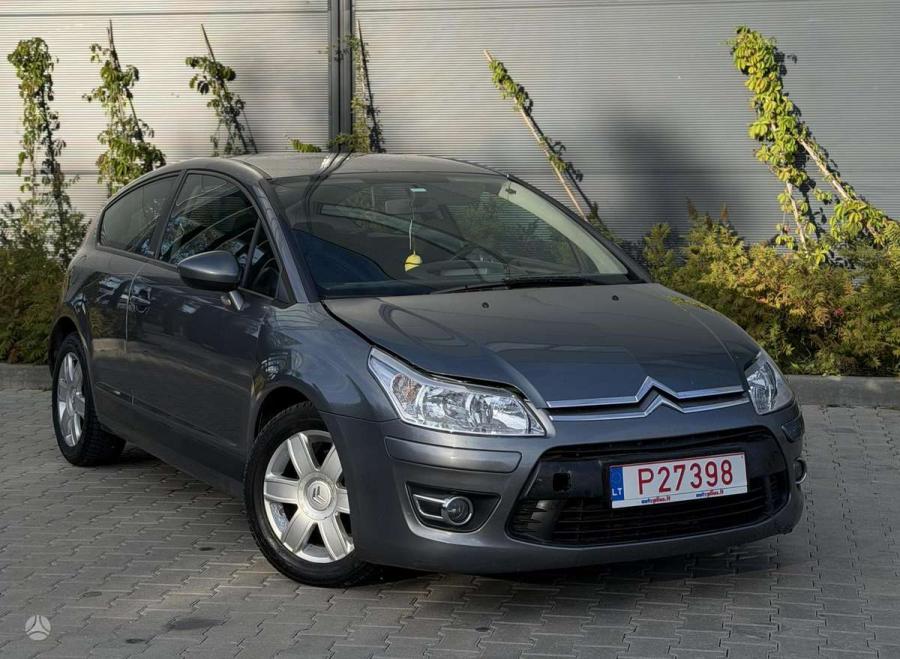 Pelēks Citroen C4 2010 Viļņa, ar dzinēja tilpumu 1.56 L un nobraukumu 289 tūkst. km par 1650 €, foto 3 vietnē AUTOMOTO.COM.LV