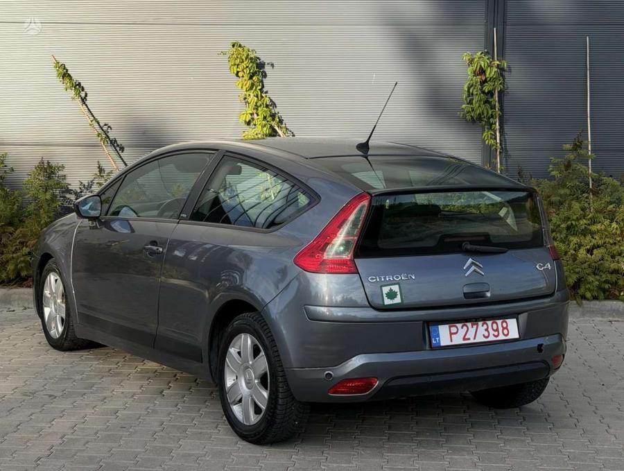 Pelēks Citroen C4 2010 Viļņa, ar dzinēja tilpumu 1.56 L un nobraukumu 289 tūkst. km par 1650 €, foto 4 vietnē AUTOMOTO.COM.LV