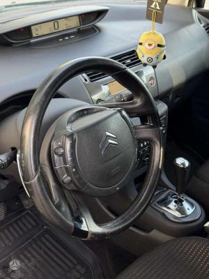 Pelēks Citroen C4 2010 Viļņa, ar dzinēja tilpumu 1.56 L un nobraukumu 289 tūkst. km par 1650 €, foto 12 vietnē AUTOMOTO.COM.LV