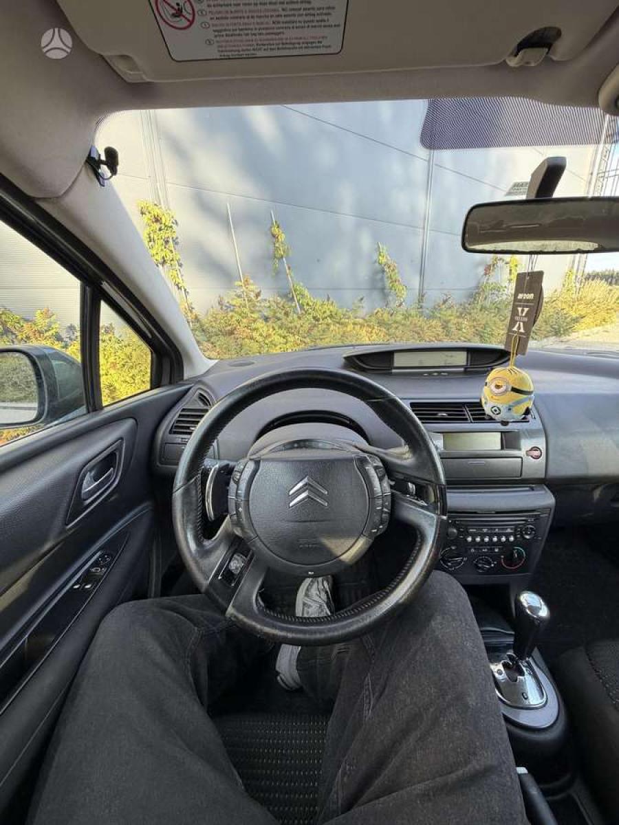Pelēks Citroen C4 2010 Viļņa, ar dzinēja tilpumu 1.56 L un nobraukumu 289 tūkst. km par 1650 €, foto 13 vietnē AUTOMOTO.COM.LV