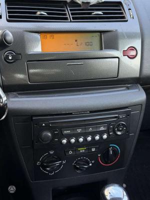 Pelēks Citroen C4 2010 Viļņa, ar dzinēja tilpumu 1.56 L un nobraukumu 289 tūkst. km par 1650 €, foto 16 vietnē AUTOMOTO.COM.LV