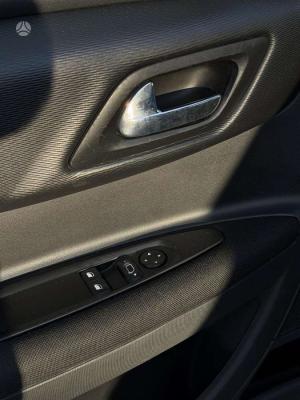 Pelēks Citroen C4 2010 Viļņa, ar dzinēja tilpumu 1.56 L un nobraukumu 289 tūkst. km par 1650 €, foto 19 vietnē AUTOMOTO.COM.LV