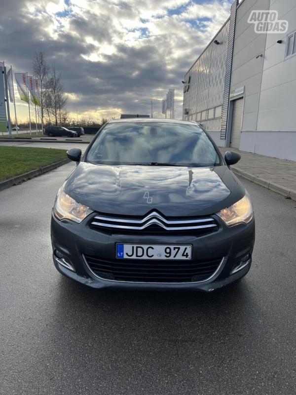 Pelēks Citroen C4 2011 Panevēža, ar dzinēja tilpumu 1.60 L un nobraukumu 297 tūkst. km par 1800 €, foto 1 vietnē AUTOMOTO.COM.LV