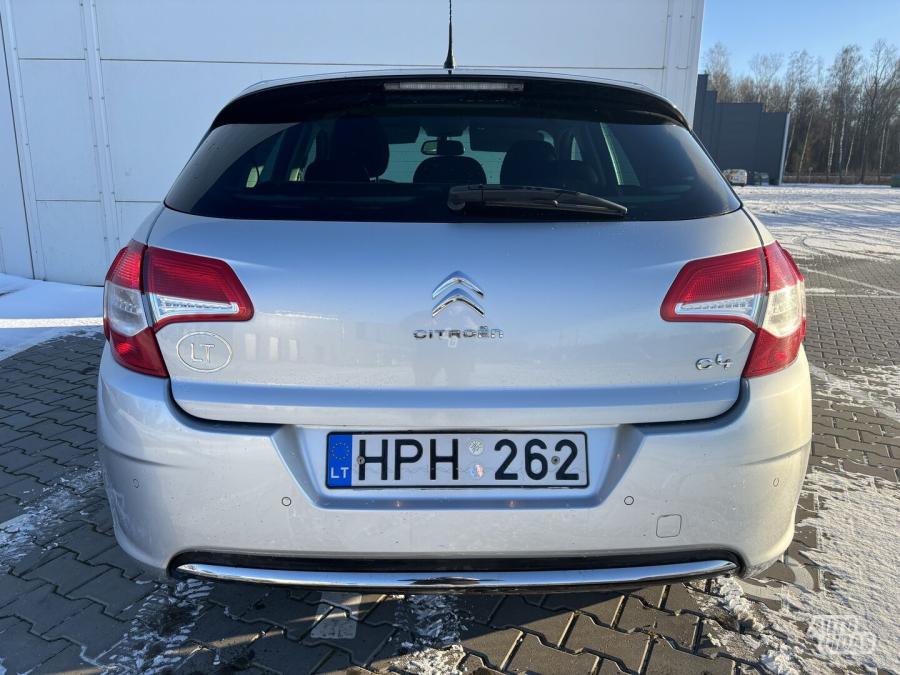 Grey Citroen C4 2011 in Kaunas, with an engine capacity of 1.60 L and mileage of 240 thousand km for 2690 €, photo 3 on AUTOMOTO.COM.LV