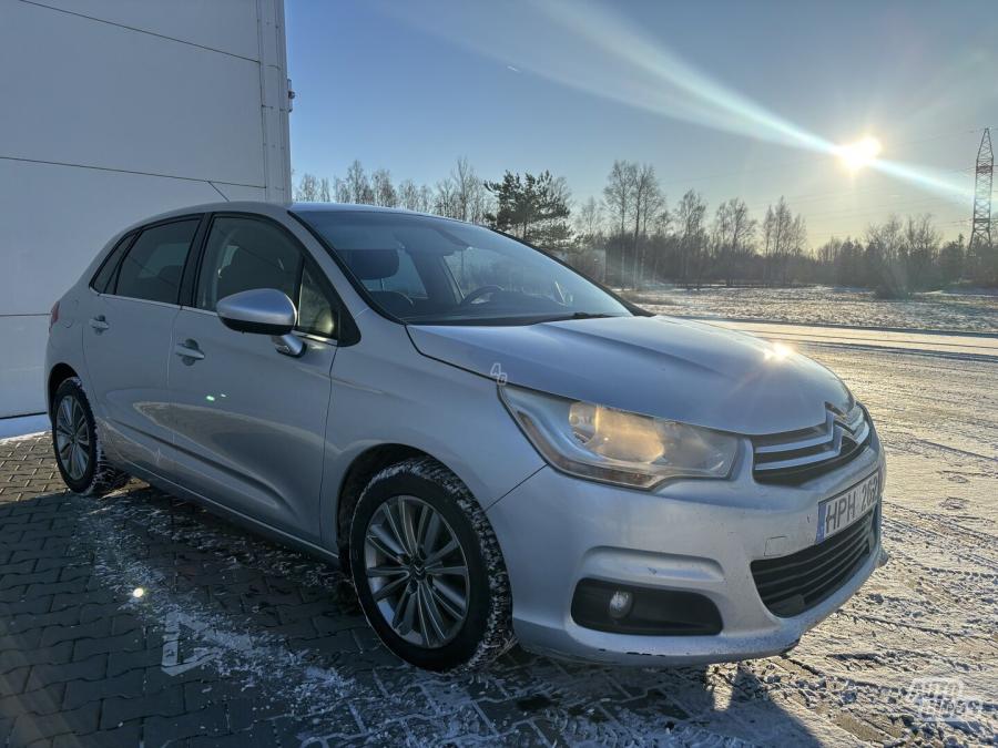 Grey Citroen C4 2011 in Kaunas, with an engine capacity of 1.60 L and mileage of 240 thousand km for 2690 €, photo 8 on AUTOMOTO.COM.LV