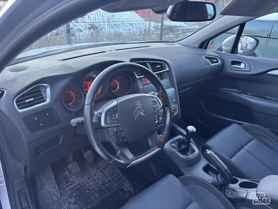 Grey Citroen C4 2011 in Kaunas, with an engine capacity of 1.60 L and mileage of 240 thousand km for 2690 €, photo 11 on AUTOMOTO.COM.LV