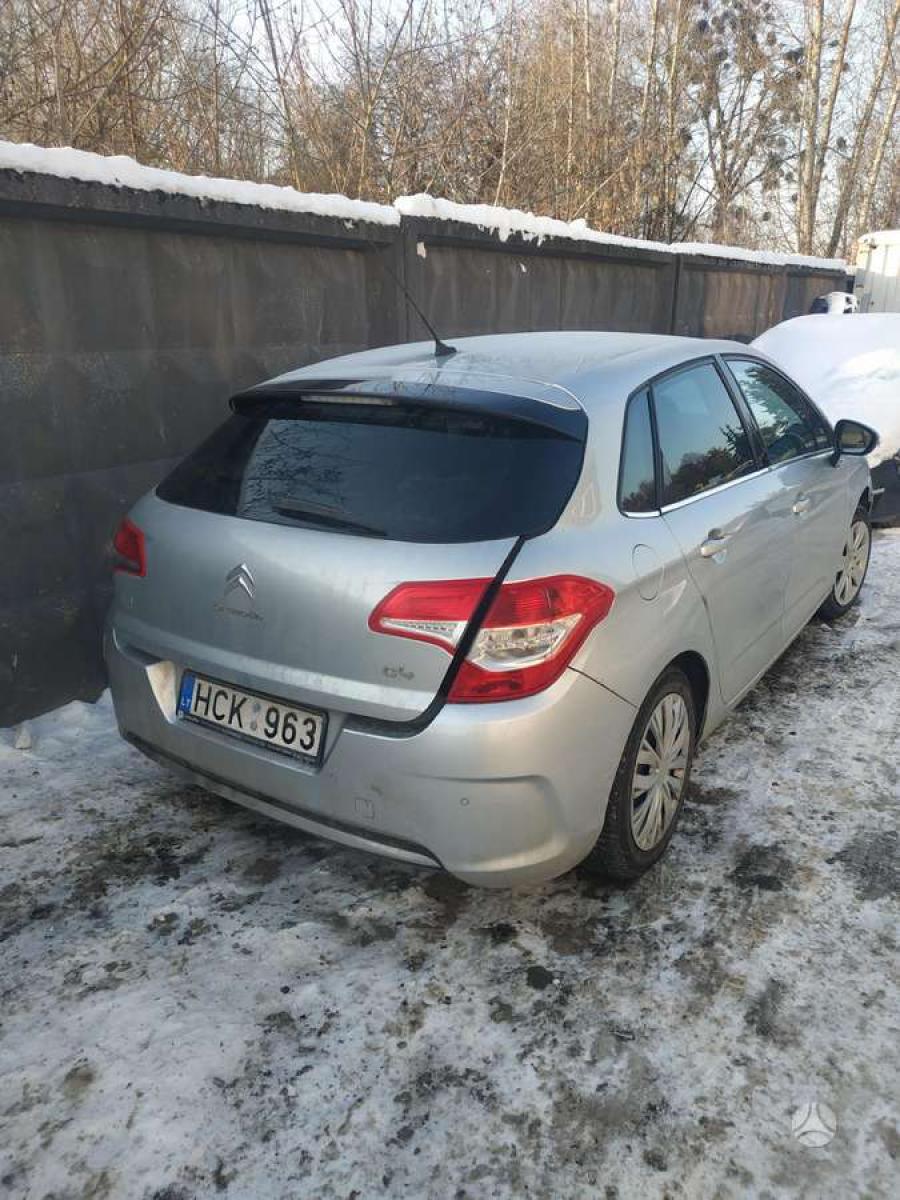 Grey Citroen C4 2011 in Kaunas, with an engine capacity of 1.56 L and mileage of 252 thousand km for 1450 €, photo 3 on AUTOMOTO.COM.LV