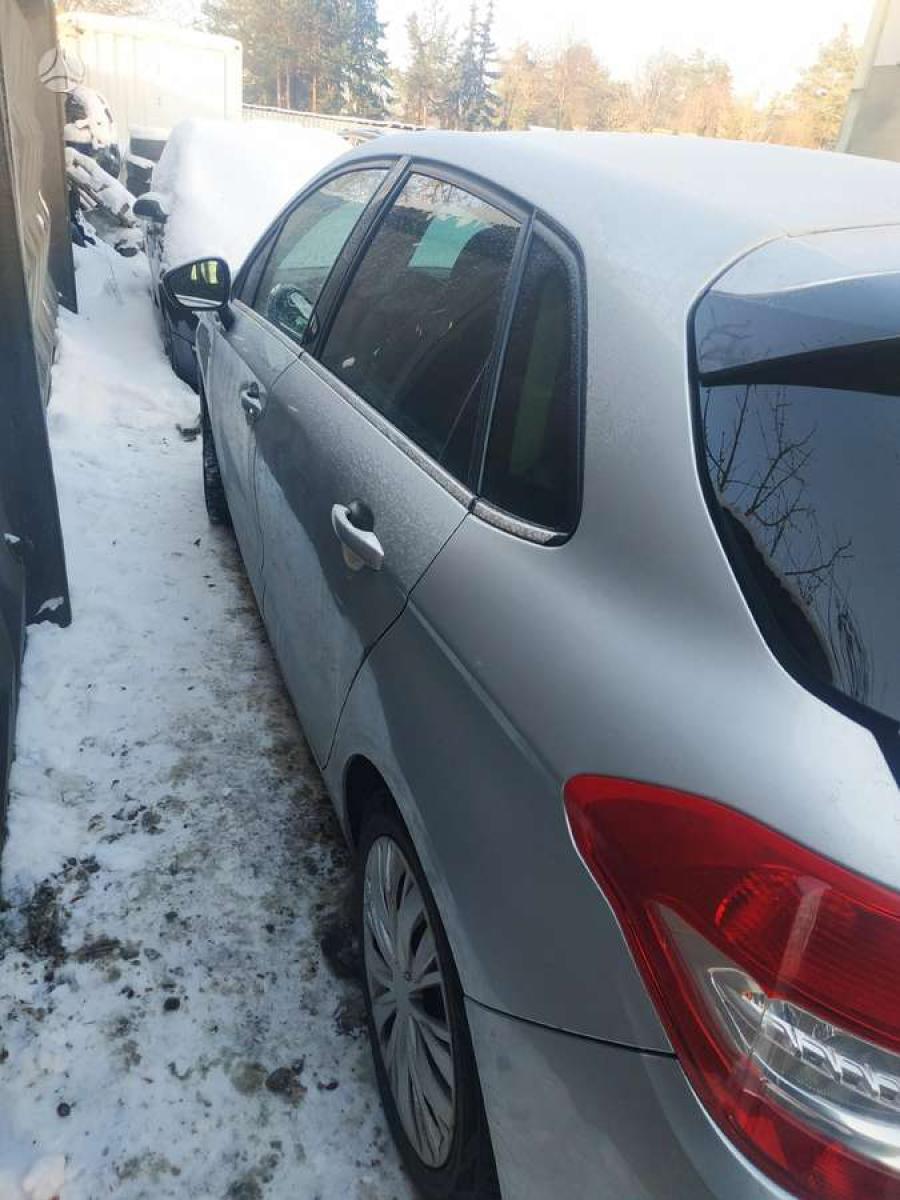 Grey Citroen C4 2011 in Kaunas, with an engine capacity of 1.56 L and mileage of 252 thousand km for 1450 €, photo 4 on AUTOMOTO.COM.LV