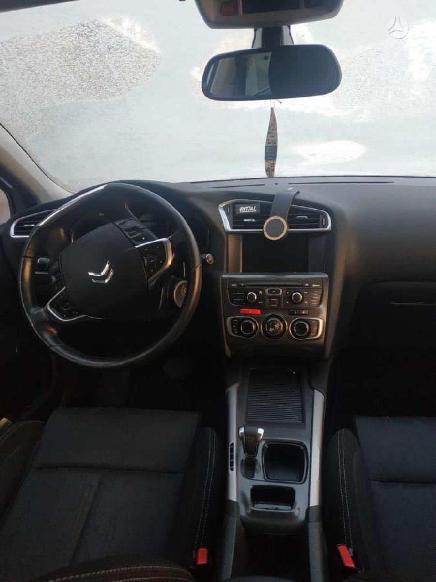 Grey Citroen C4 2011 in Kaunas, with an engine capacity of 1.56 L and mileage of 252 thousand km for 1450 €, photo 8 on AUTOMOTO.COM.LV