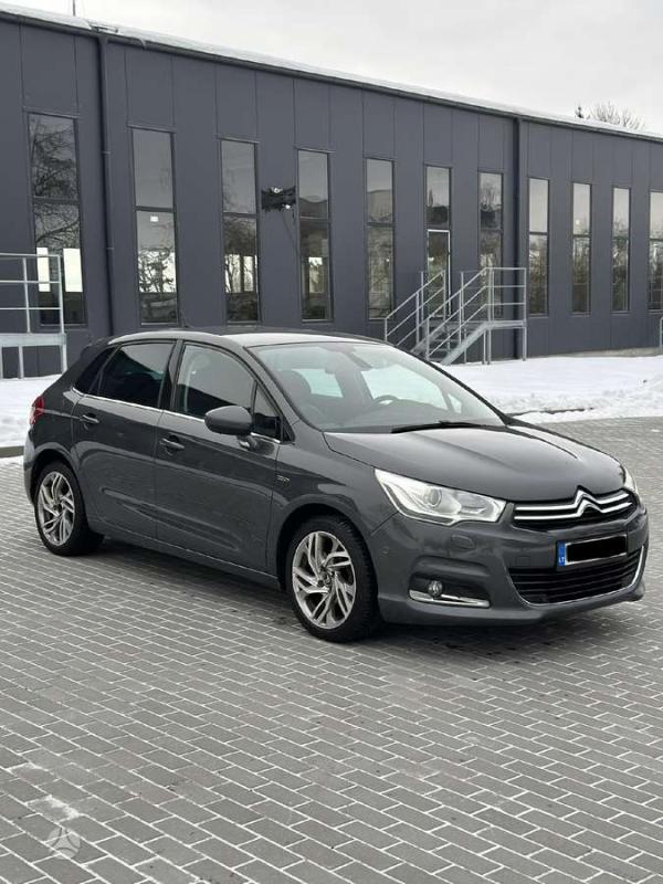 Pelēks Citroen C4 2011 Viļņa, ar dzinēja tilpumu 1.60 L un nobraukumu 269 tūkst. km par 4300 €, foto 1 vietnē AUTOMOTO.COM.LV
