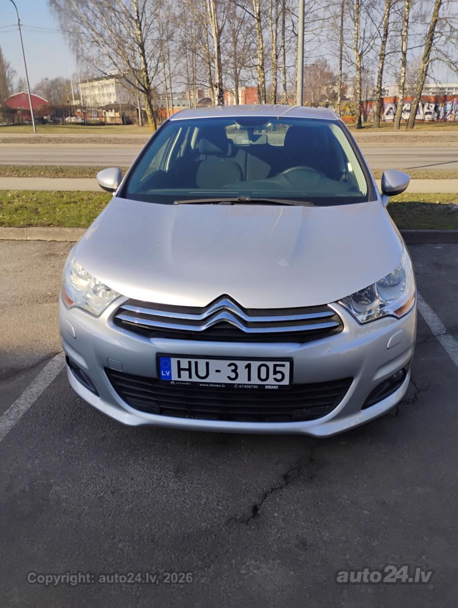 Pelēks Citroen C4 2011 Rīga, ar dzinēja tilpumu 1.40 L un nobraukumu 146 tūkst. km par 1990 €, foto 1 vietnē AUTOMOTO.COM.LV