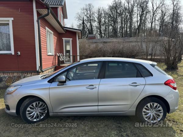 Grey Citroen C4 2011 in Tartu, with an engine capacity of 1.40 L and mileage of 102 thousand km for 2500 €, photo 2 on AUTOMOTO.COM.LV