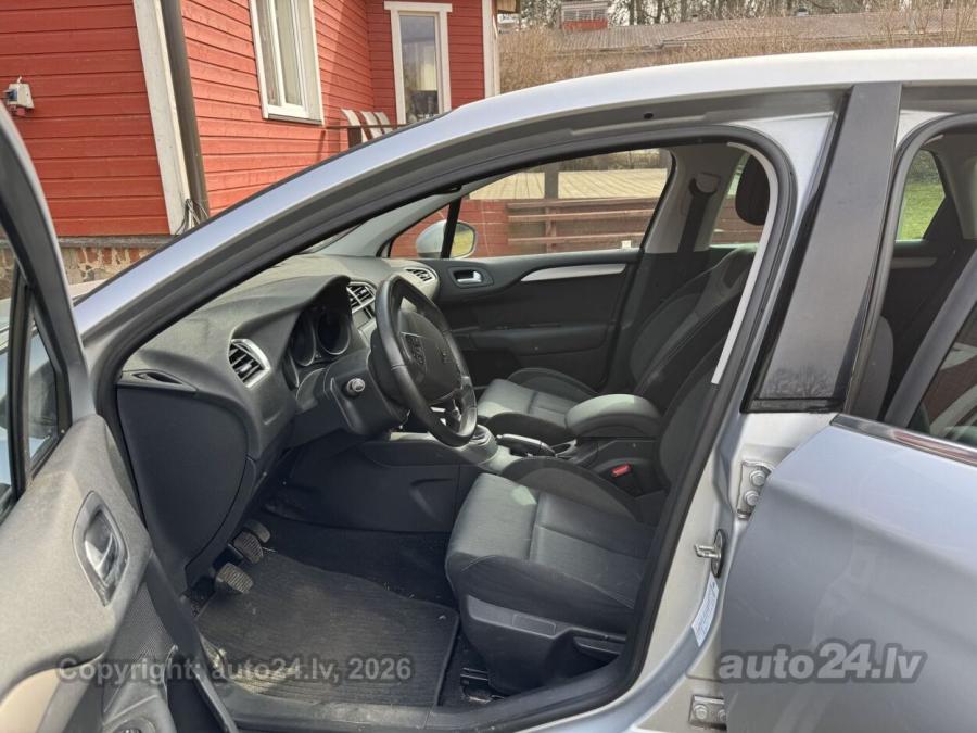 Pelēks Citroen C4 2011 Tartu, ar dzinēja tilpumu 1.40 L un nobraukumu 102 tūkst. km par 2500 €, foto 8 vietnē AUTOMOTO.COM.LV
