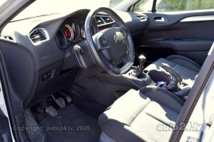 Pelēks Citroen C4 2011 Tartu, ar dzinēja tilpumu 1.40 L un nobraukumu 102 tūkst. km par 3990 €, foto 12 vietnē AUTOMOTO.COM.LV