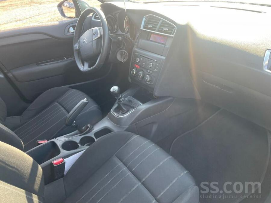 Pelēks Citroen C4 2011 Rīga, ar dzinēja tilpumu 1.60 L un nobraukumu 0 tūkst. km par 2599 €, foto 19 vietnē AUTOMOTO.COM.LV