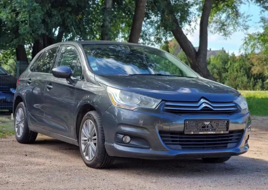 Grey Citroen C4 2011 in Grobiņa, with an engine capacity of 1.60 L and mileage of 186 thousand km for 4450 €, photo 4 on AUTOMOTO.COM.LV