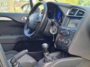Grey Citroen C4 2011 in Grobiņa, with an engine capacity of 1.60 L and mileage of 186 thousand km for 4450 €, photo 12 on AUTOMOTO.COM.LV