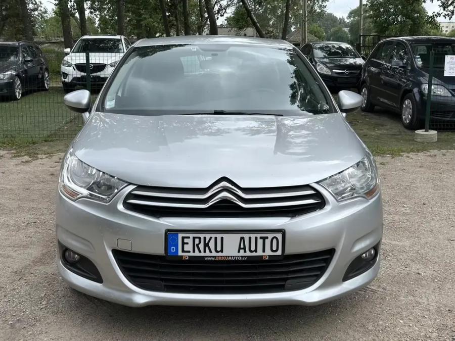 Grey Citroen C4 2011 in Grobiņa, with an engine capacity of 1.60 L and mileage of 240 thousand km for 4500 €, photo 3 on AUTOMOTO.COM.LV