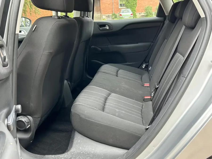 Grey Citroen C4 2011 in Grobiņa, with an engine capacity of 1.60 L and mileage of 240 thousand km for 4500 €, photo 9 on AUTOMOTO.COM.LV