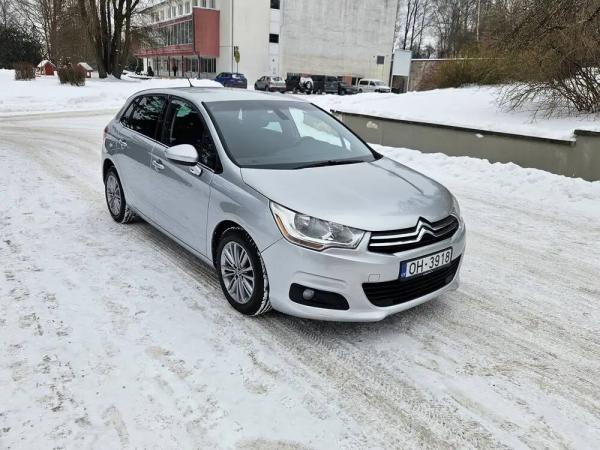 Pelēks Citroen C4 2011 Jēkabpils, ar dzinēja tilpumu 1.40 L un nobraukumu 241 tūkst. km par 3990 €, foto 4 vietnē AUTOMOTO.COM.LV
