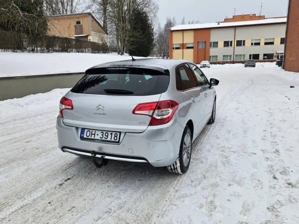 Pelēks Citroen C4 2011 Jēkabpils, ar dzinēja tilpumu 1.40 L un nobraukumu 241 tūkst. km par 3990 €, foto 7 vietnē AUTOMOTO.COM.LV