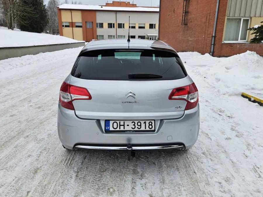 Pelēks Citroen C4 2011 Jēkabpils, ar dzinēja tilpumu 1.40 L un nobraukumu 241 tūkst. km par 3990 €, foto 9 vietnē AUTOMOTO.COM.LV