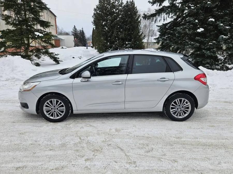 Pelēks Citroen C4 2011 Jēkabpils, ar dzinēja tilpumu 1.40 L un nobraukumu 241 tūkst. km par 3990 €, foto 12 vietnē AUTOMOTO.COM.LV