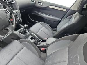 Pelēks Citroen C4 2011 Jēkabpils, ar dzinēja tilpumu 1.40 L un nobraukumu 241 tūkst. km par 3990 €, foto 14 vietnē AUTOMOTO.COM.LV