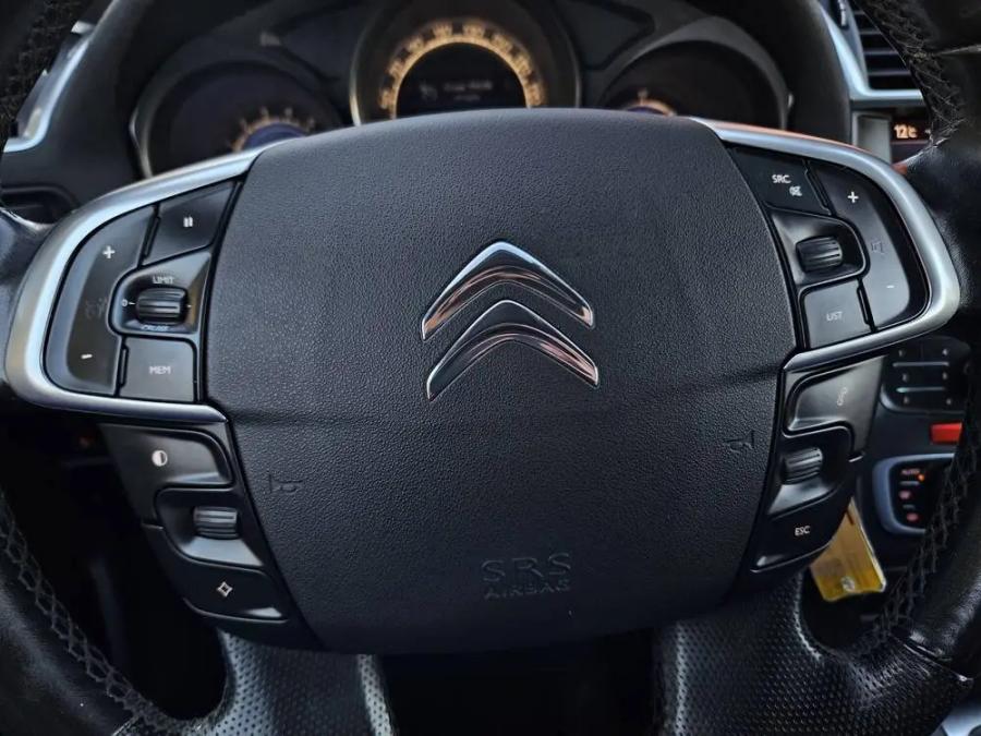 Pelēks Citroen C4 2011 Jēkabpils, ar dzinēja tilpumu 1.40 L un nobraukumu 241 tūkst. km par 3990 €, foto 31 vietnē AUTOMOTO.COM.LV