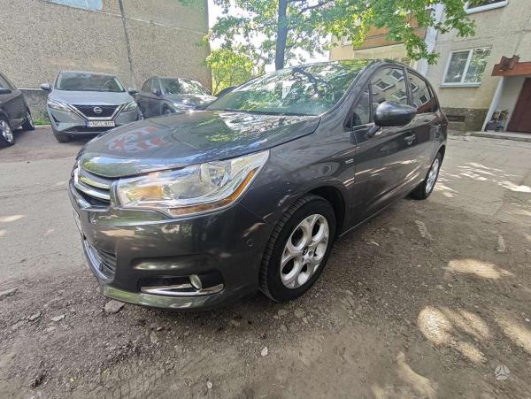 Grey Citroen C4 2011 in Kaunas, with an engine capacity of 1.60 L and mileage of 276 thousand km for 3300 €, photo 2 on AUTOMOTO.COM.LV