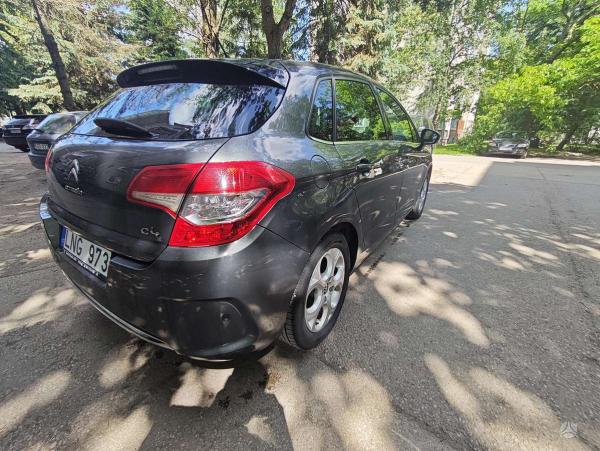 Grey Citroen C4 2011 in Kaunas, with an engine capacity of 1.60 L and mileage of 276 thousand km for 3300 €, photo 3 on AUTOMOTO.COM.LV