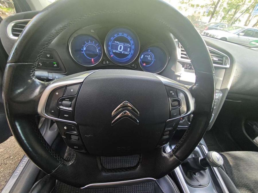 Pelēks Citroen C4 2011 Kauņa, ar dzinēja tilpumu 1.60 L un nobraukumu 276 tūkst. km par 3300 €, foto 9 vietnē AUTOMOTO.COM.LV