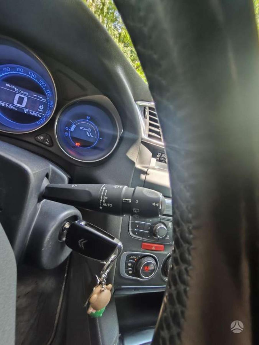 Pelēks Citroen C4 2011 Kauņa, ar dzinēja tilpumu 1.60 L un nobraukumu 276 tūkst. km par 3300 €, foto 10 vietnē AUTOMOTO.COM.LV
