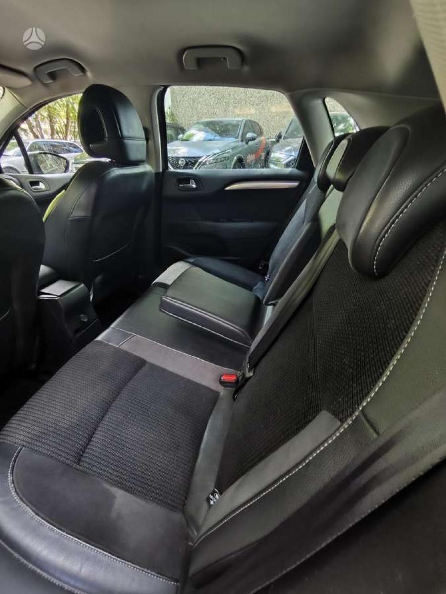 Pelēks Citroen C4 2011 Kauņa, ar dzinēja tilpumu 1.60 L un nobraukumu 276 tūkst. km par 3300 €, foto 13 vietnē AUTOMOTO.COM.LV