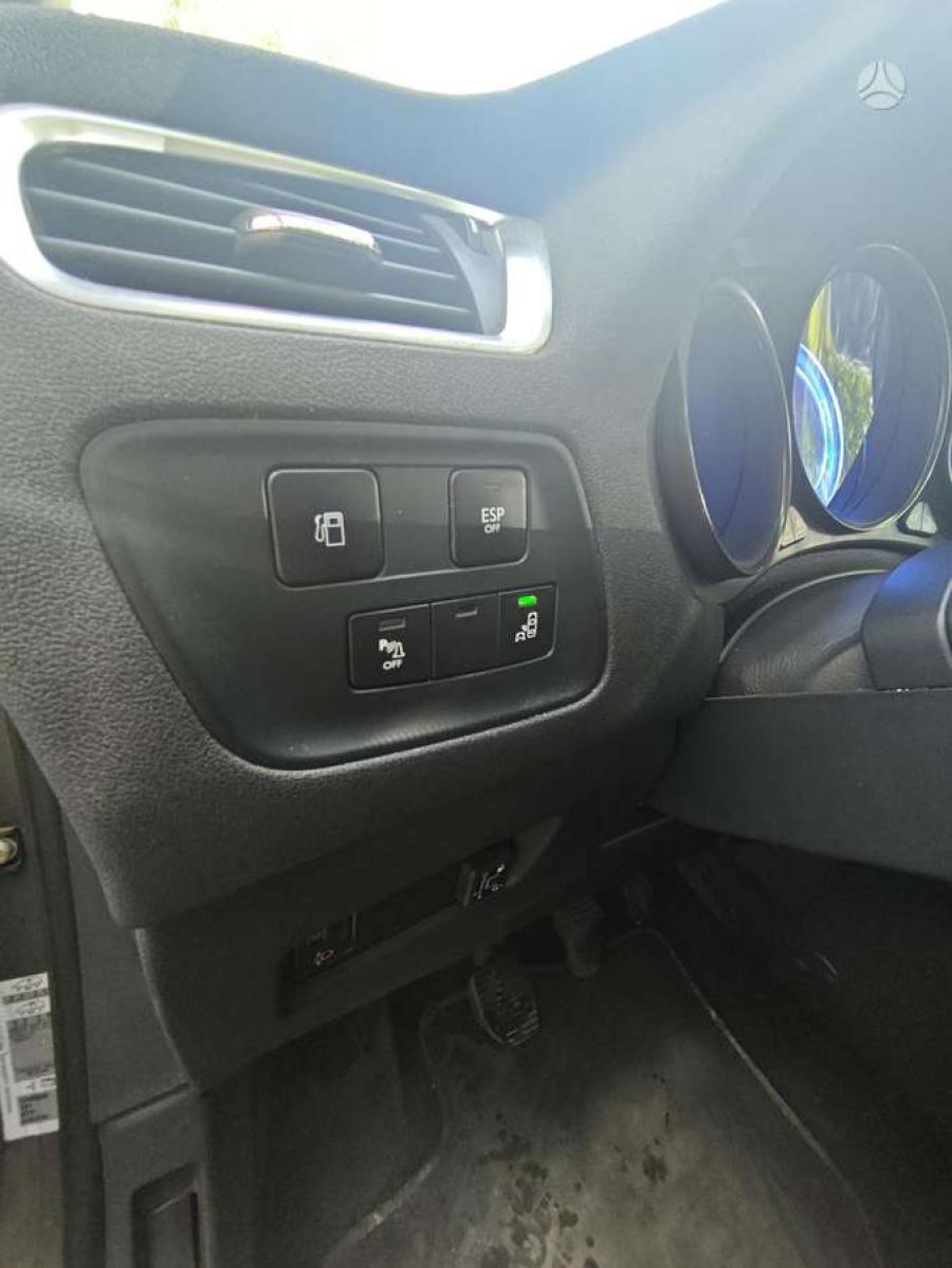 Pelēks Citroen C4 2011 Kauņa, ar dzinēja tilpumu 1.60 L un nobraukumu 276 tūkst. km par 3300 €, foto 14 vietnē AUTOMOTO.COM.LV