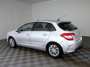 Pelēks Citroen C4 2011 Tallina, ar dzinēja tilpumu 1.60 L un nobraukumu 226 tūkst. km par 1699 €, foto 5 vietnē AUTOMOTO.COM.LV