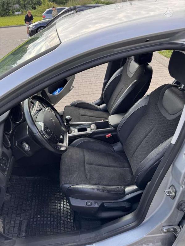 Pelēks Citroen C4 2011 Viļņa, ar dzinēja tilpumu 1.60 L un nobraukumu 218 tūkst. km par 3800 €, foto 8 vietnē AUTOMOTO.COM.LV