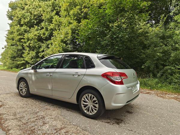 Pelēks Citroen C4 2012 Tauragė, ar dzinēja tilpumu 1.56 L un nobraukumu 260 tūkst. km par 1999 €, foto 3 vietnē AUTOMOTO.COM.LV