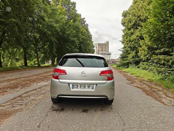 Pelēks Citroen C4 2012 Tauragė, ar dzinēja tilpumu 1.56 L un nobraukumu 260 tūkst. km par 1999 €, foto 4 vietnē AUTOMOTO.COM.LV